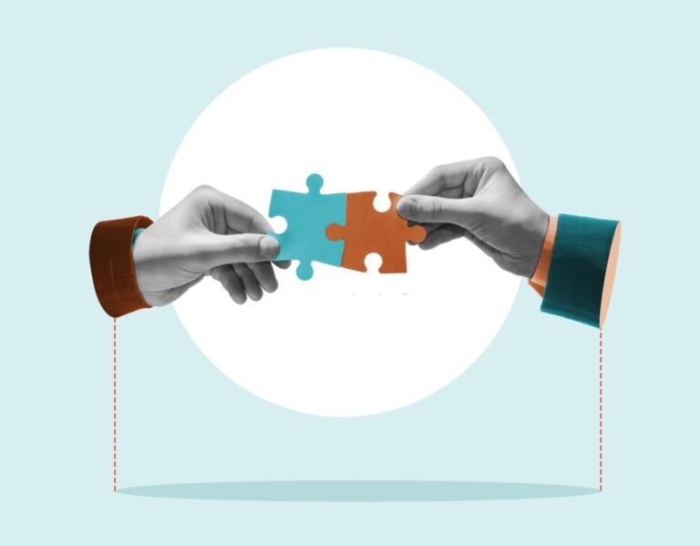 Cross Promotion Adalah: Manfaat, Strategi, & Cara Memulainya